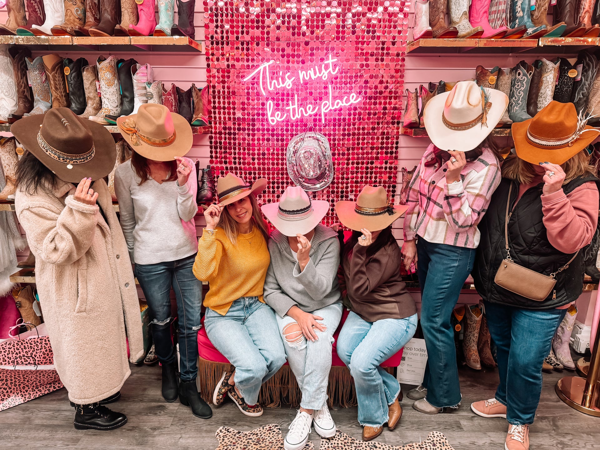 Hat Bar – Bullet Boots